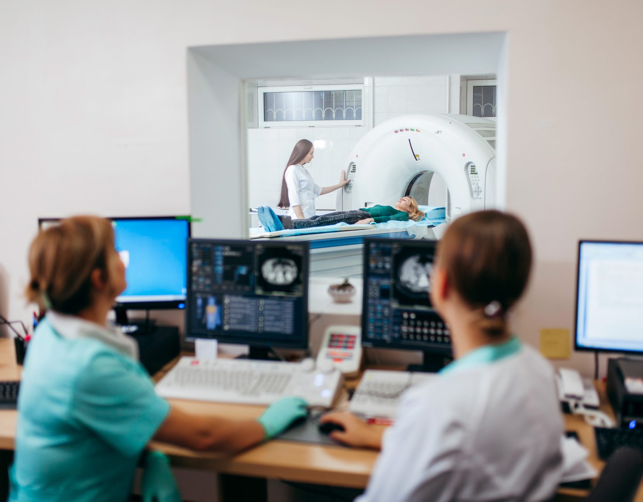 CT vs. MRI: What’s the Difference, and Which One Is Right for You ...